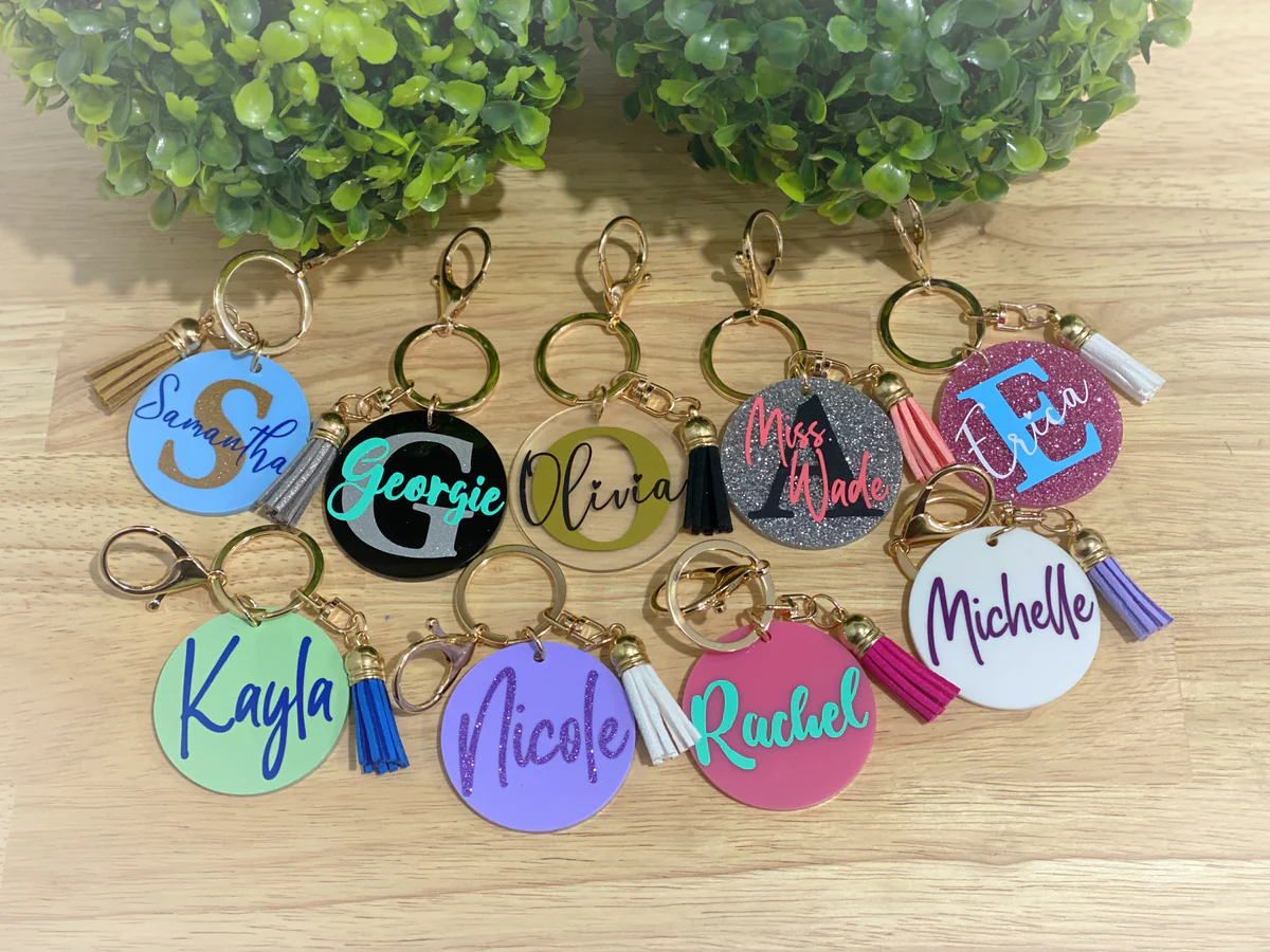 Custom Keyrings vs Standard Keychains: Key Differences, Benefits ...
